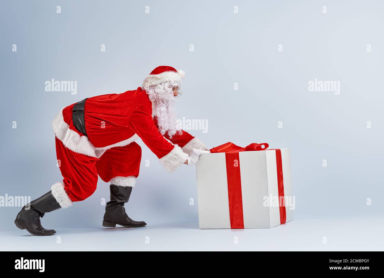 Huge gift hi-res stock photography and images - Alamy