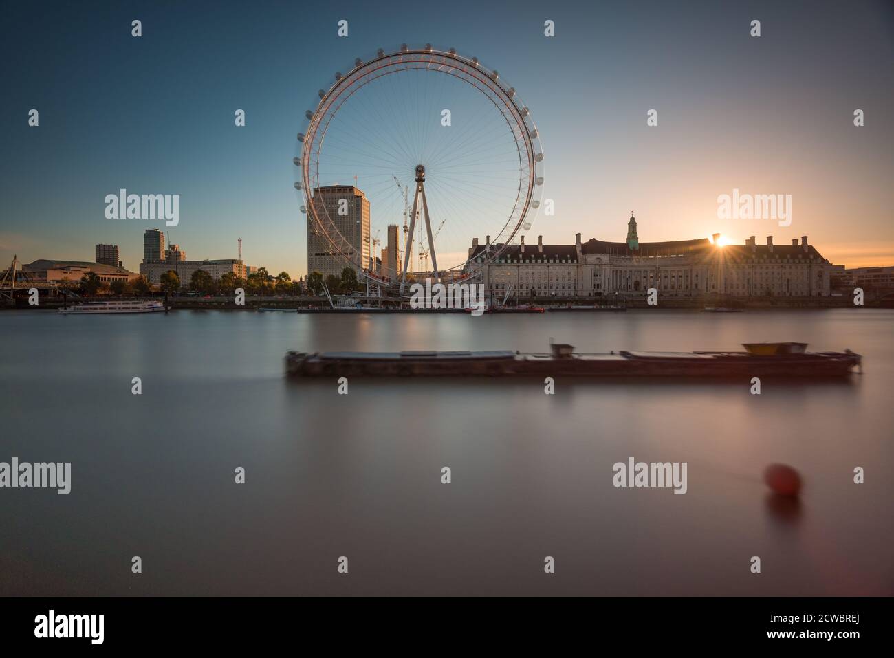 Early morning view of the London Eye, London, United Kingdom Stock ...