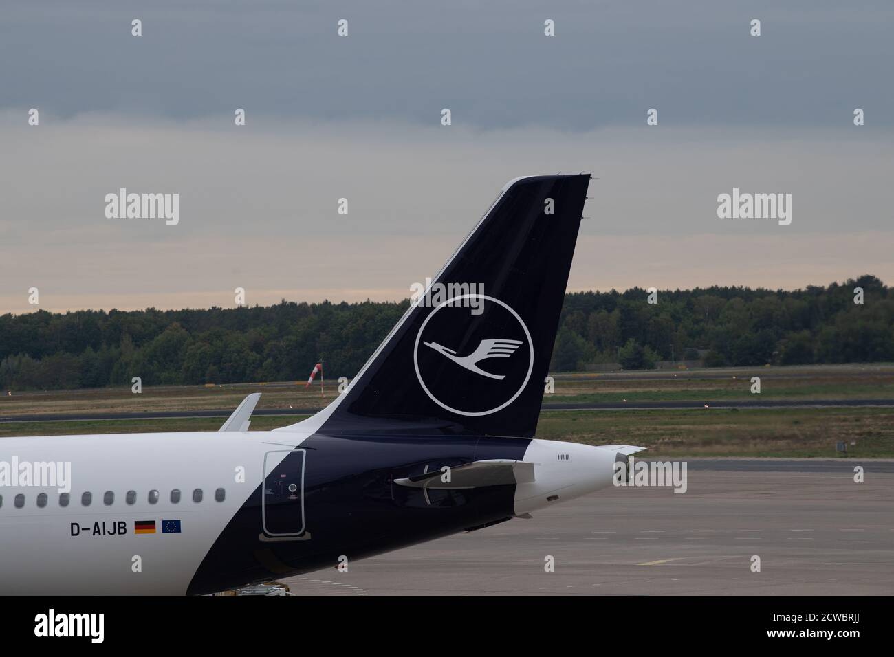 Berlin, Germany. 29th Sep, 2020. The logo of the airline Lufthansa can ...