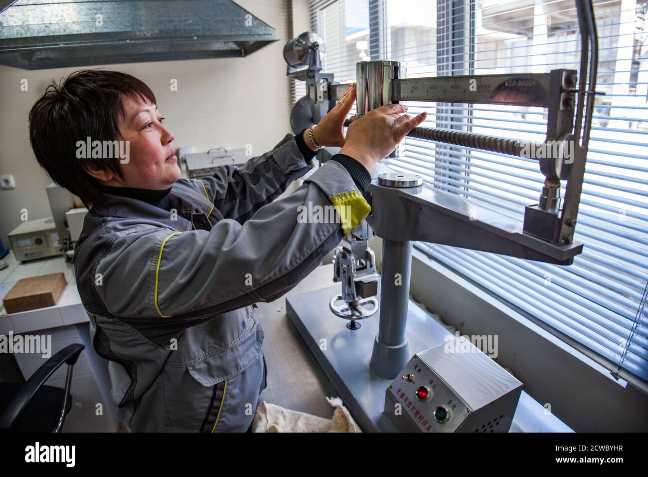 Hardness test machine hi-res stock photography and images - Alamy