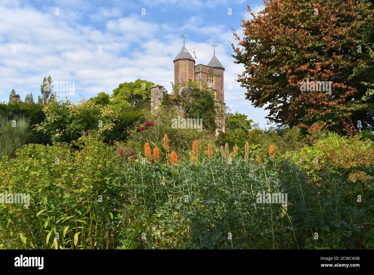 Elizabethan mansion with brick prospect towers open to Kent visitors ...