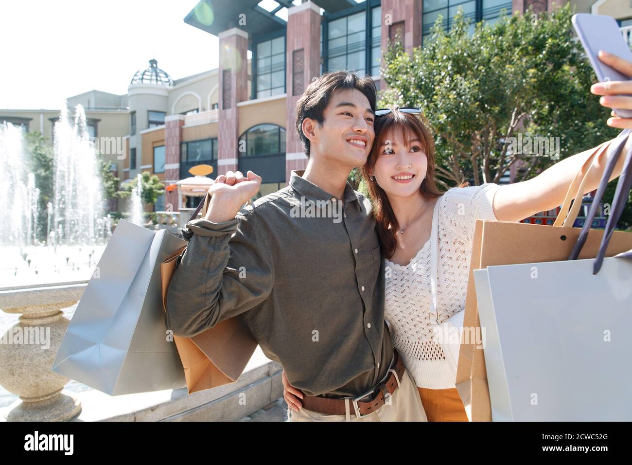 Mobile phones china street hi-res stock photography and images - Alamy