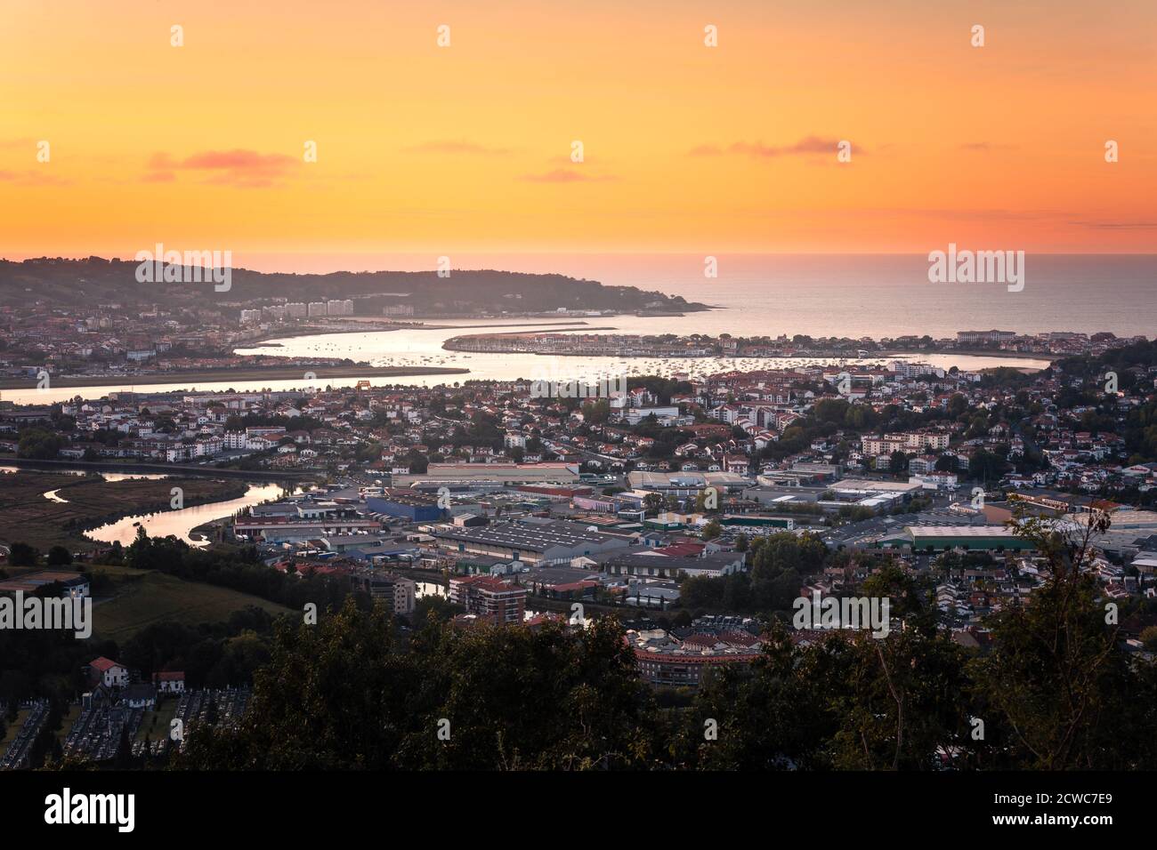 Look at Bidasoa-Txingudi bay with the three cities that formed it: Irun ...