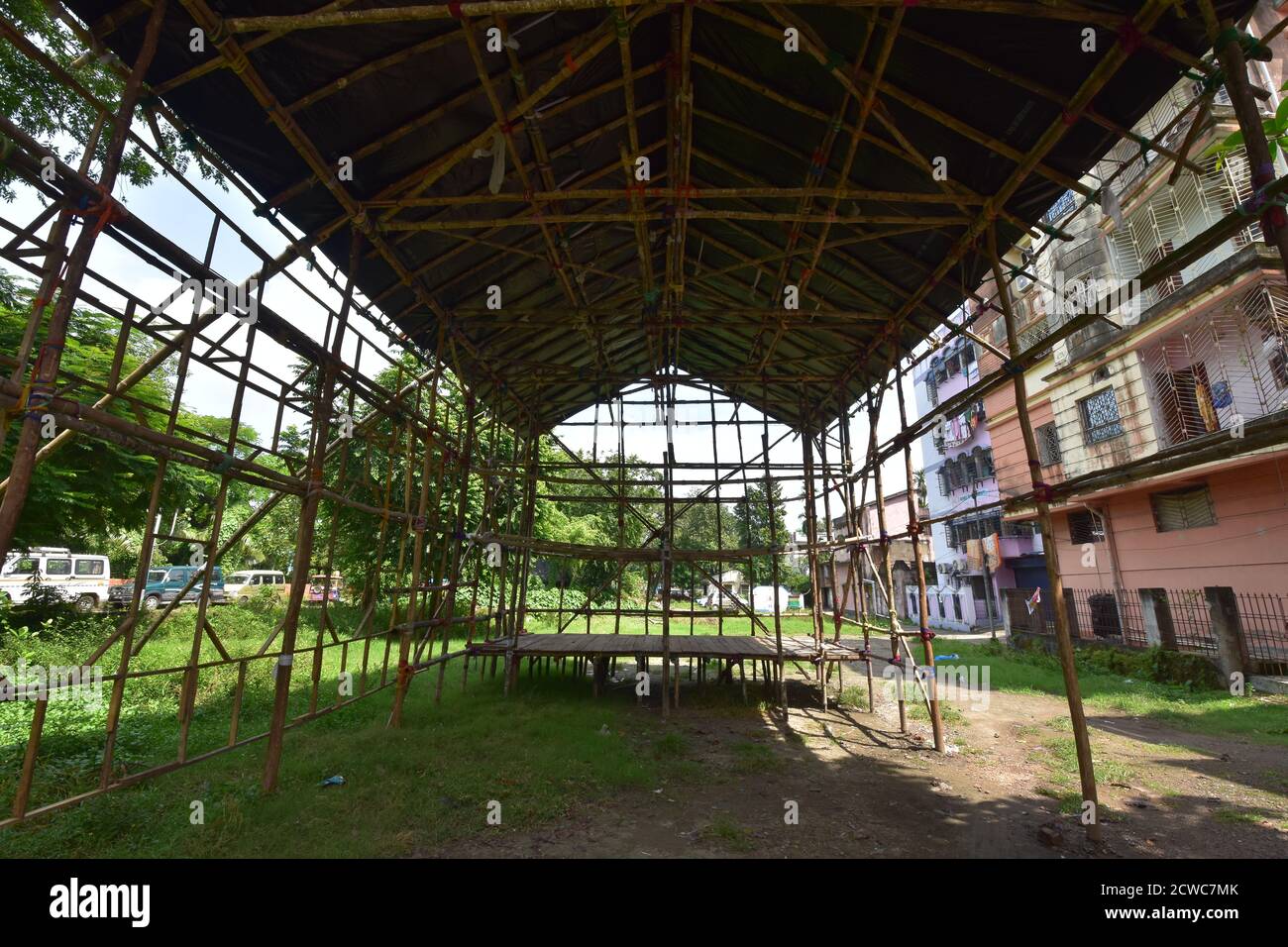 Puja mandap hi-res stock photography and images - Alamy