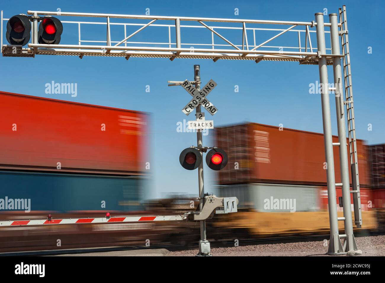 Desert railroad crossing hi-res stock photography and images - Alamy
