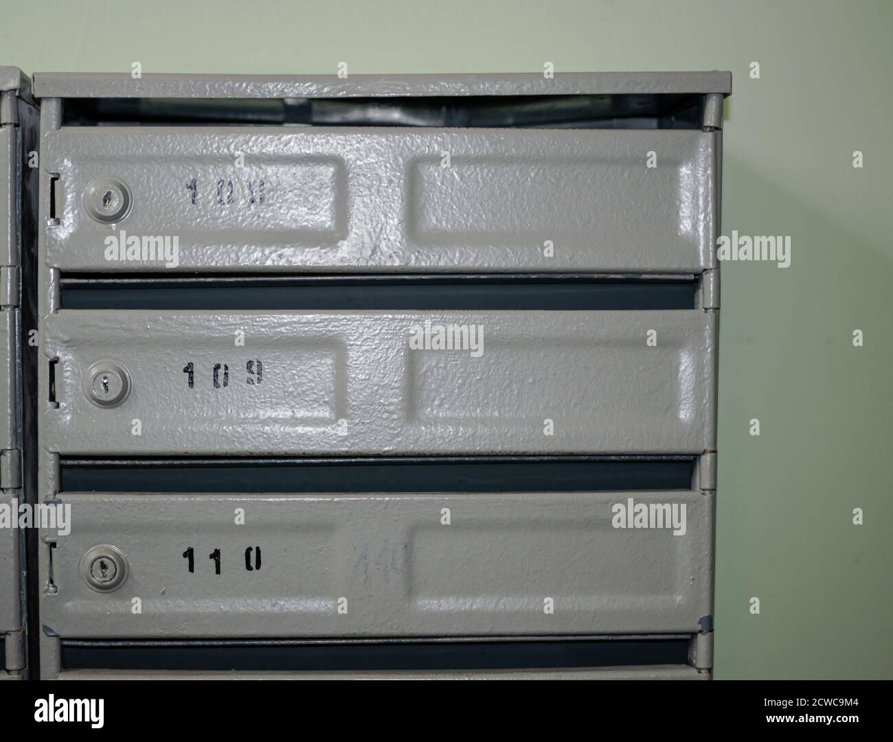 Entrance hall mail hi-res stock photography and images - Alamy