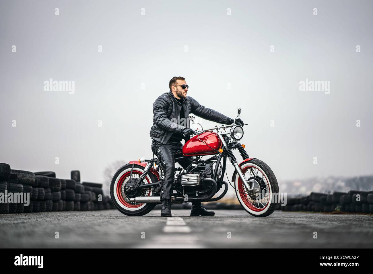 Sideways panning hi-res stock photography and images - Alamy