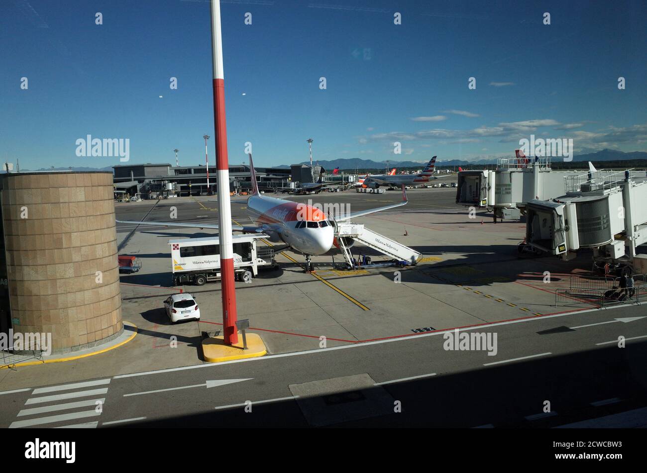 Milano malpensa airport italy hi-res stock photography and images - Alamy