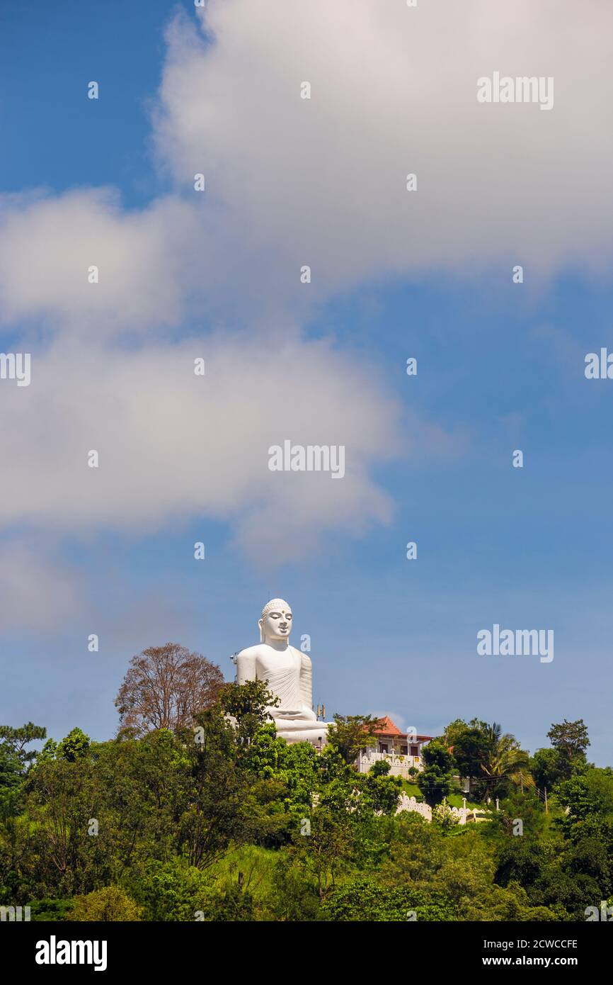 Sri Lanka, Kandy, Bahiravokanda Vihara Budda Statue Stock Photo - Alamy