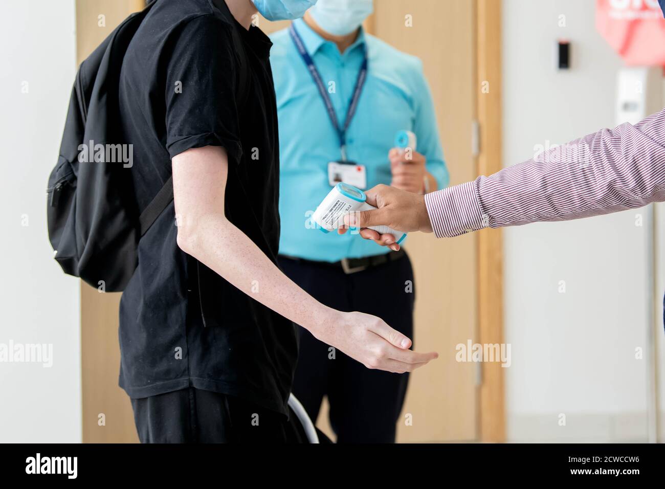 Airport temperature measurement hi-res stock photography and images - Alamy