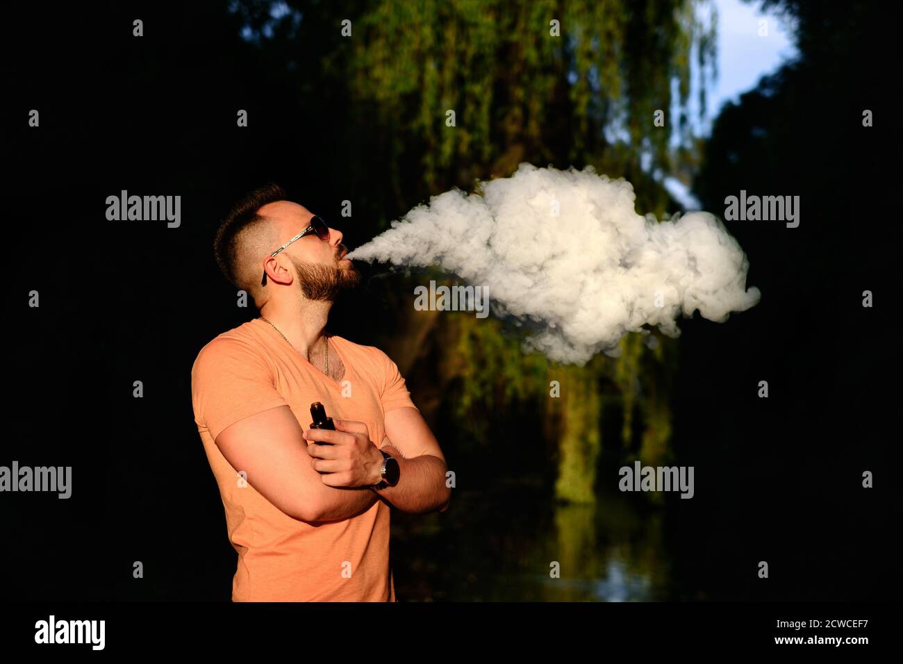 Vaper smoke hi-res stock photography and images - Alamy