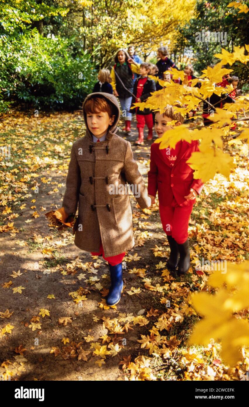 A school party visits the education centre at hillier’s Arboretum in ...