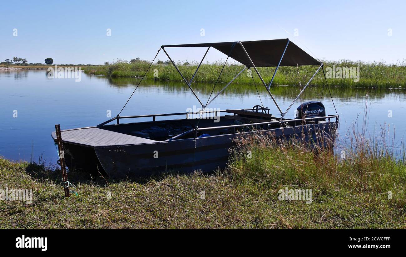 Safari boat hi-res stock photography and images - Alamy