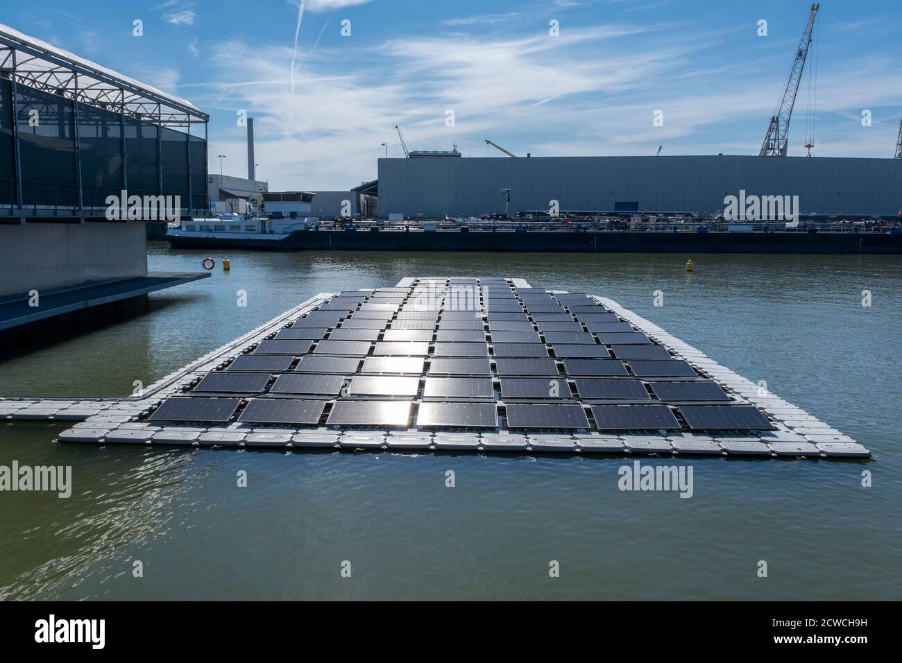 Floating Solar Panel High Resolution Stock Photography and Images - Alamy