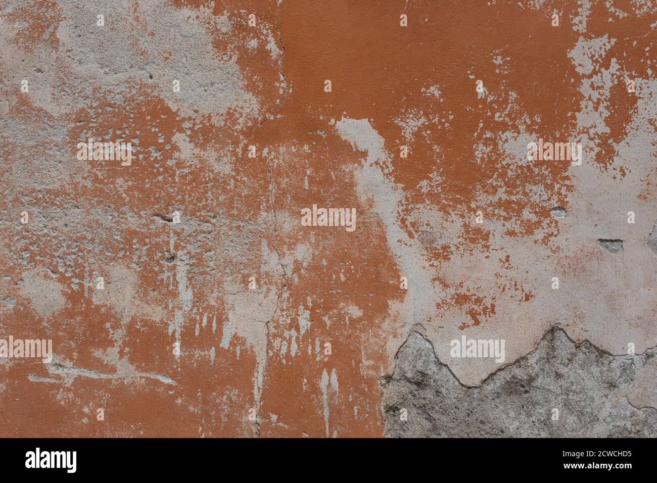 old cracked damaged plaster wall Stock Photo - Alamy