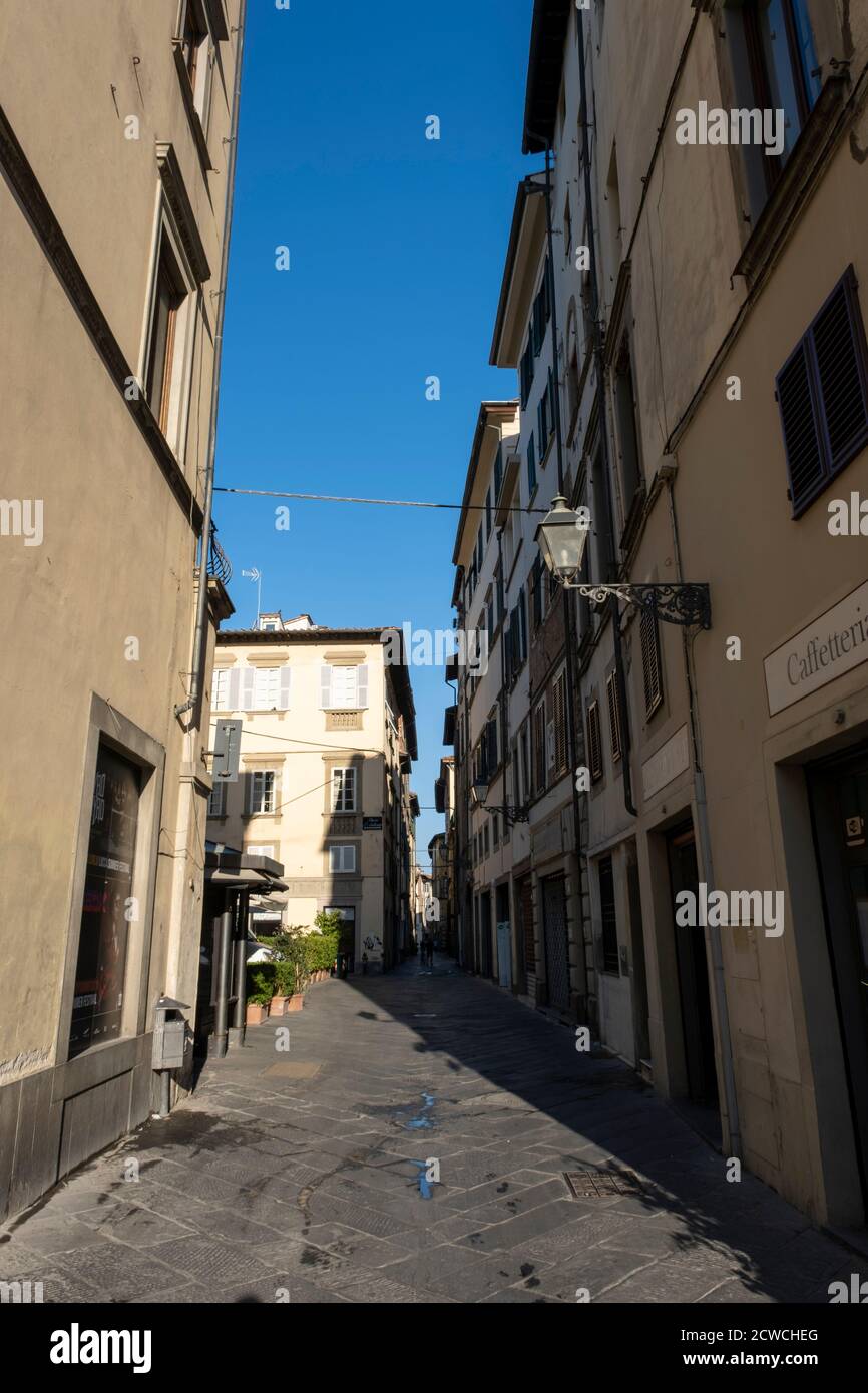 Beautiful small street in provincial Italy Stock Photo - Alamy