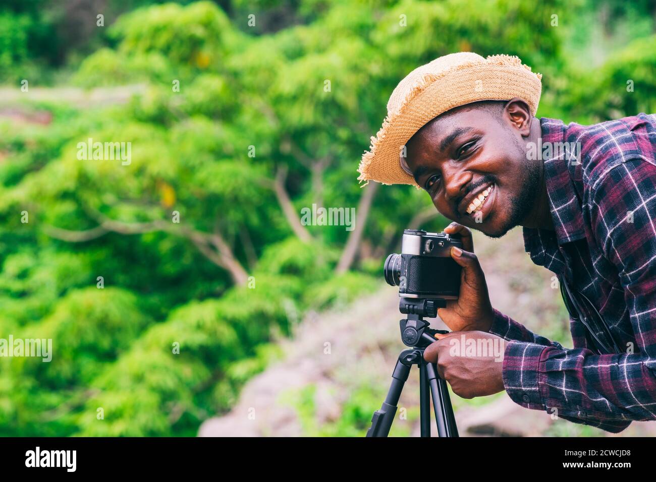 Black african american photographer hi-res stock photography and images ...