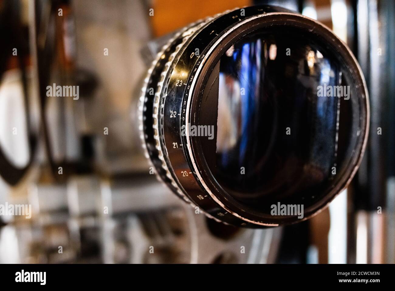 An anamorphic lens hi-res stock photography and images - Alamy