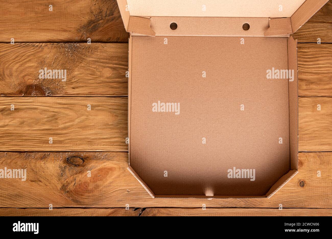Empty pizza box hi-res stock photography and images - Alamy