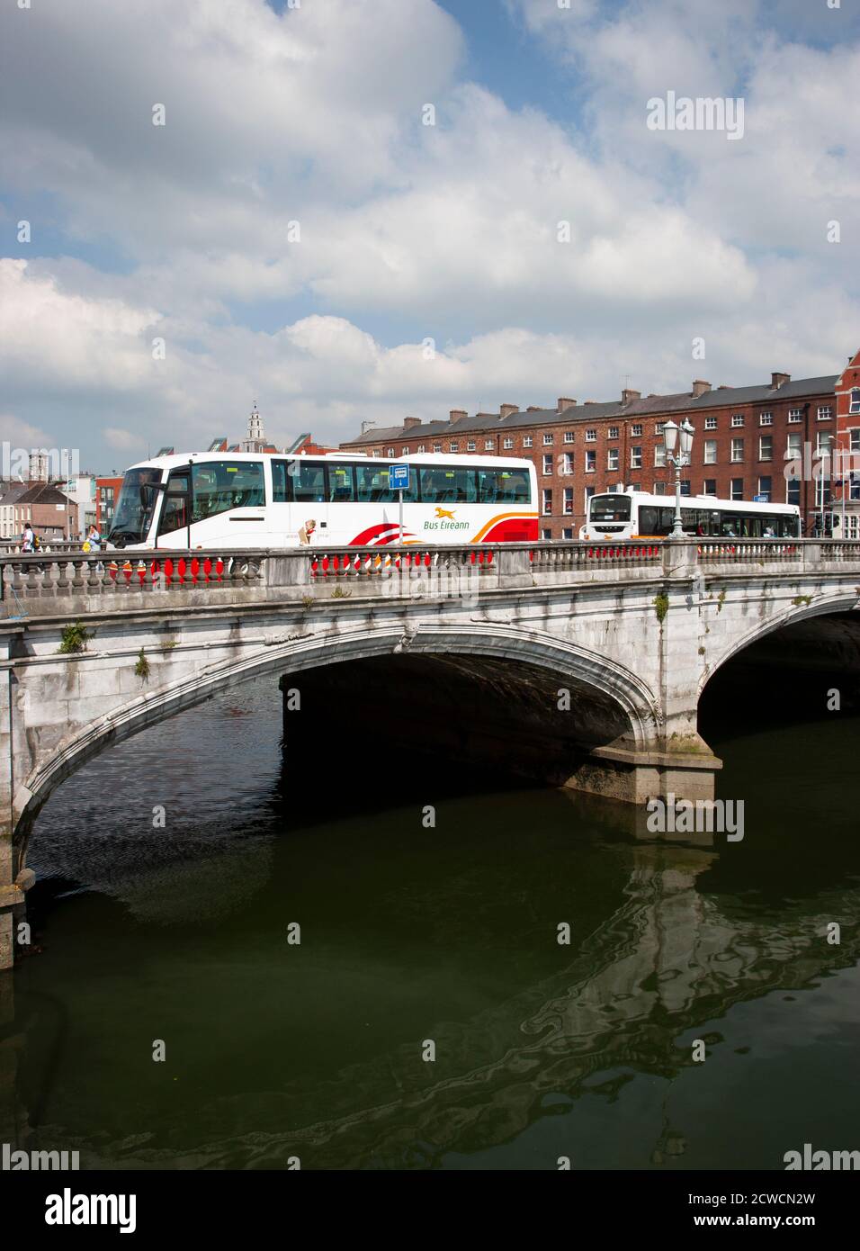 Bus eireann hi-res stock photography and images - Alamy