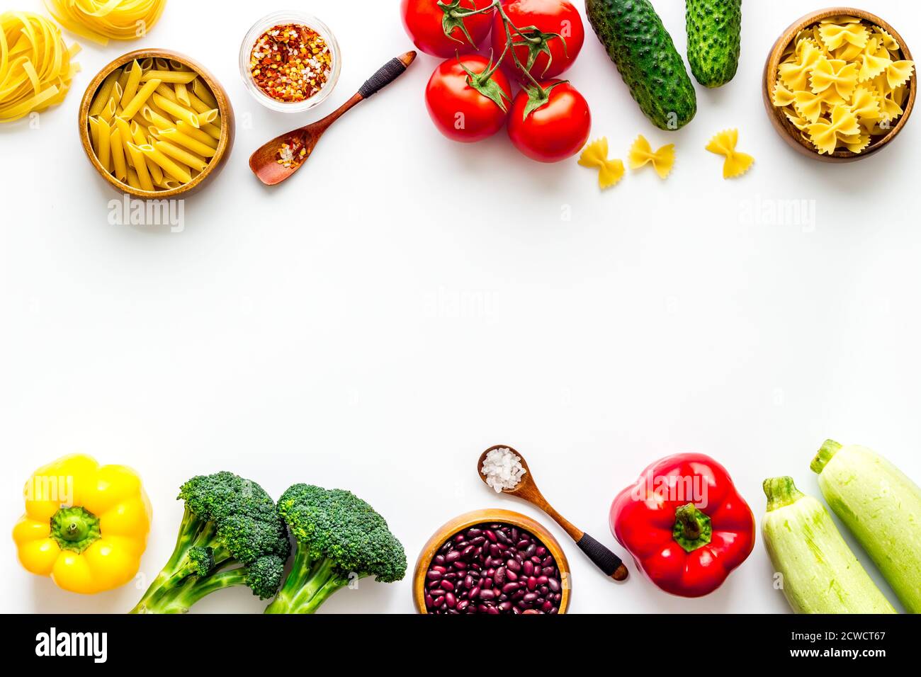 Cooking frame background with vegetables - flat lay from above Stock ...