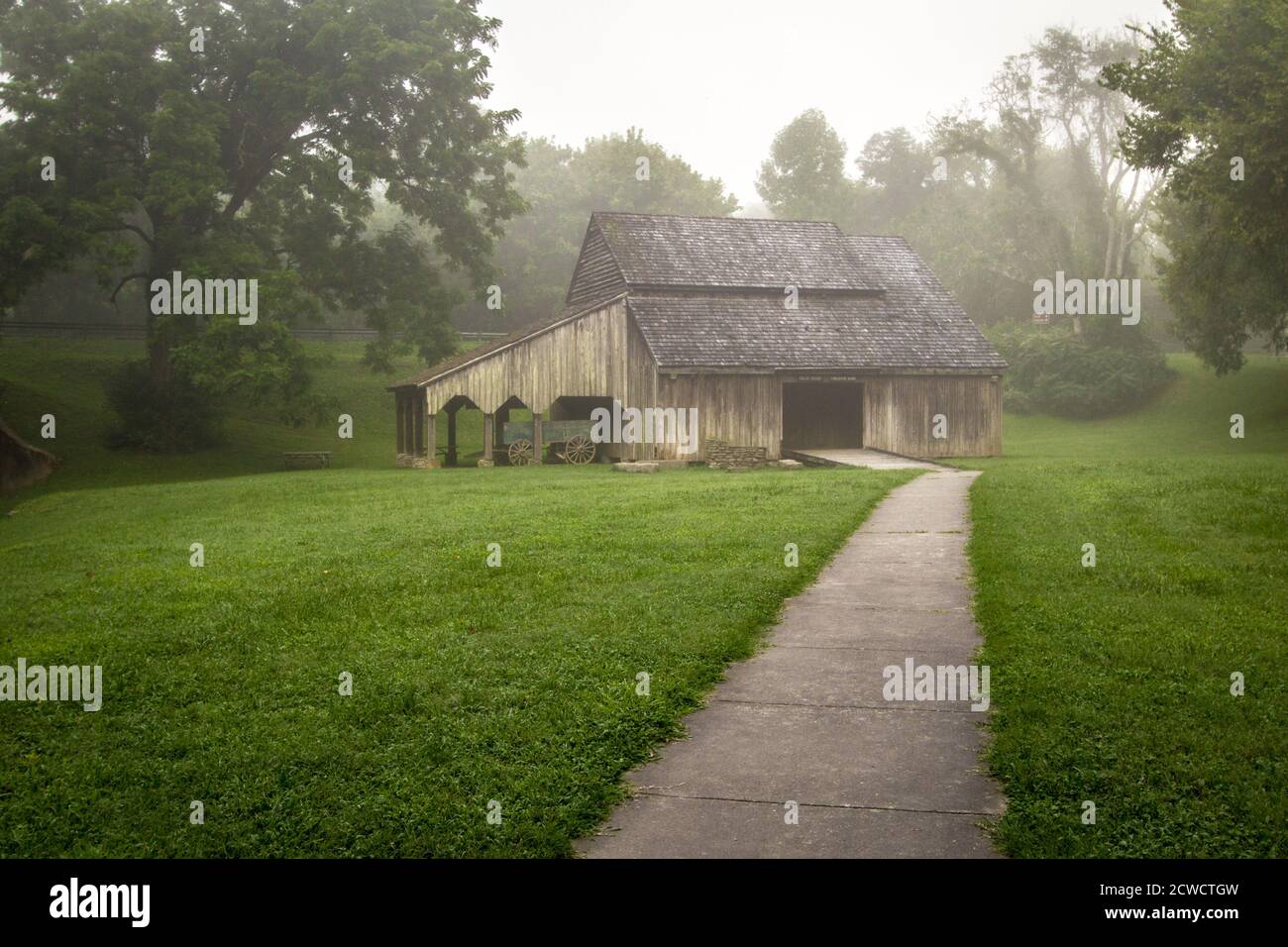 Barn In Rural Tennessee. Historic barn on display at Norris Dam State ...