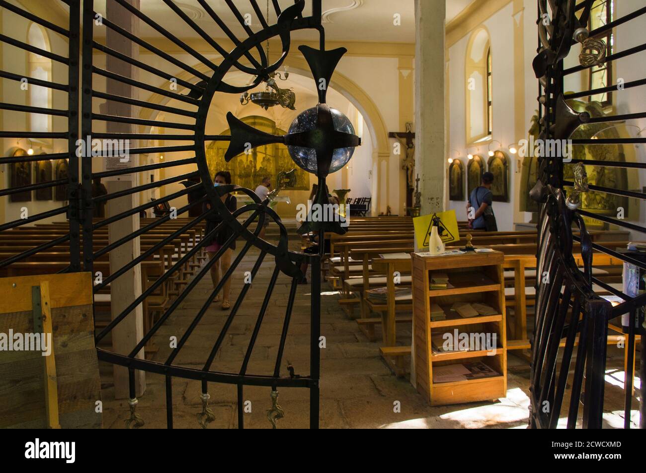 The glass reredos from 2002 with a dimensions of 4.5 x 3.2 meters, a ...