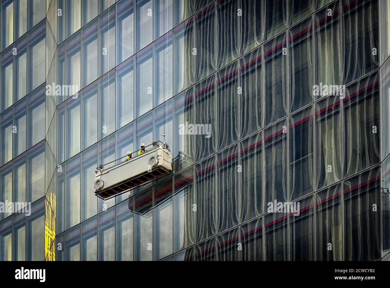Window cleaning platform hi-res stock photography and images - Alamy