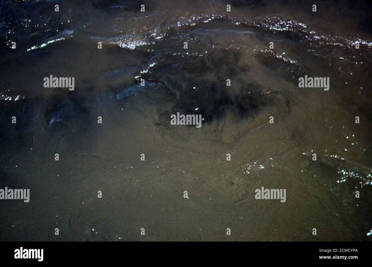 Outfall from the Tallman Island sewage treatment plant into the East ...