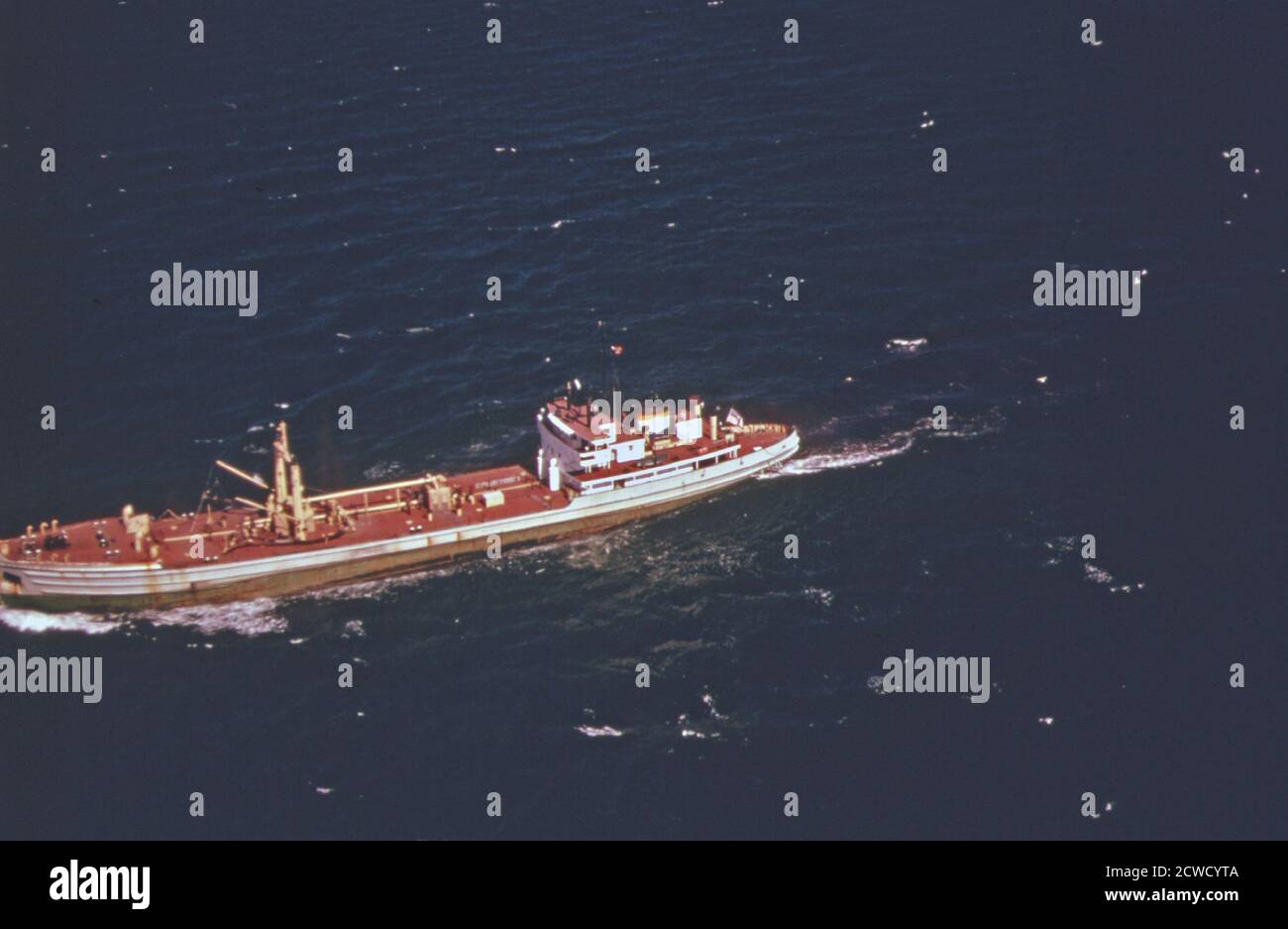 1970s sludge boat hi-res stock photography and images - Alamy