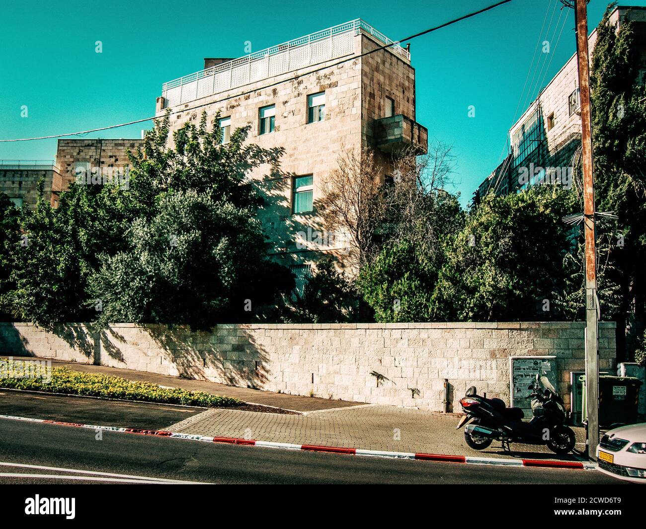 Residential buildings new jerusalem hi-res stock photography and images ...
