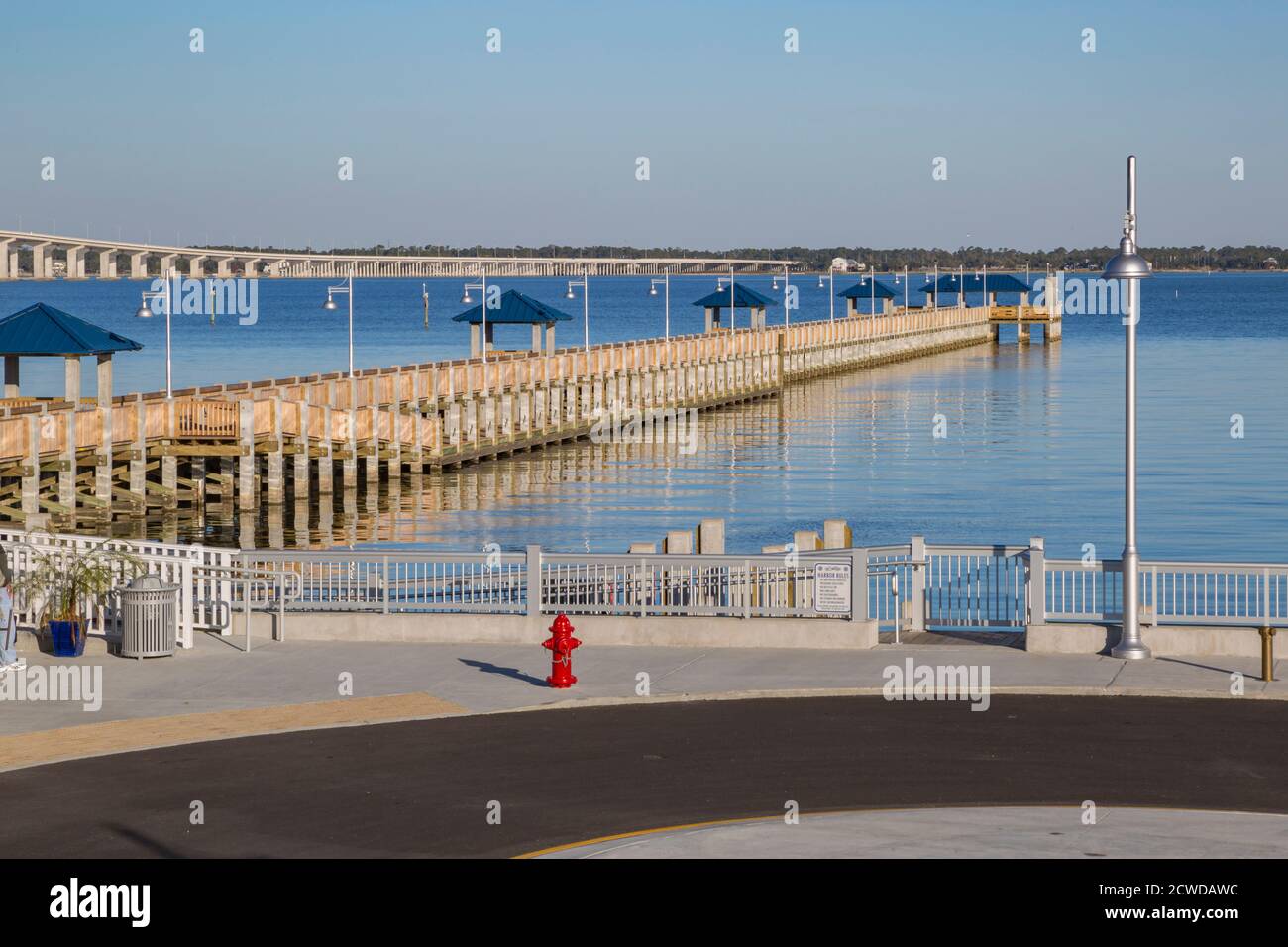 Harbor pier hi-res stock photography and images - Alamy