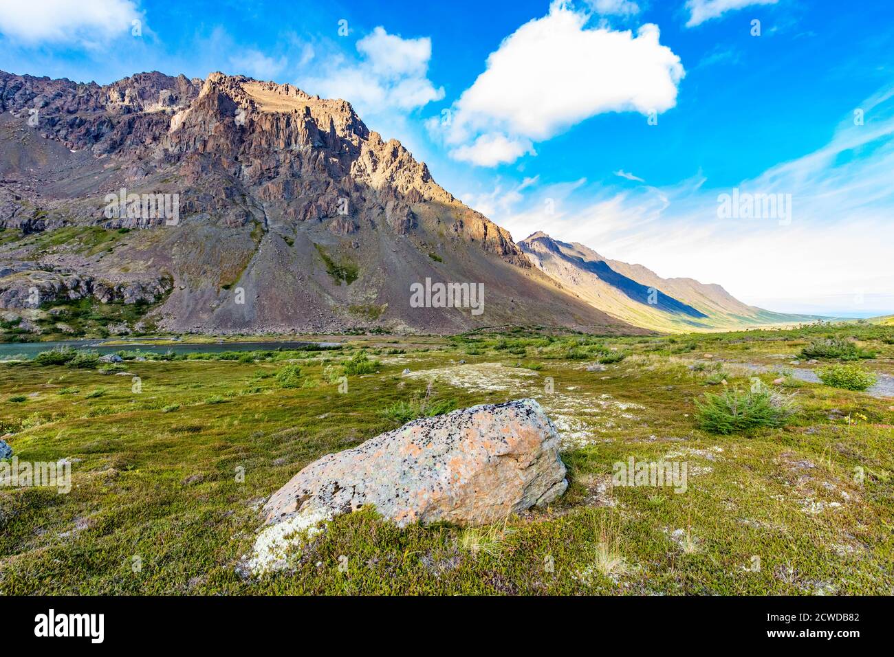 Scenic view of Alaskan Flattop Glen Alps mountains in summer travel ...