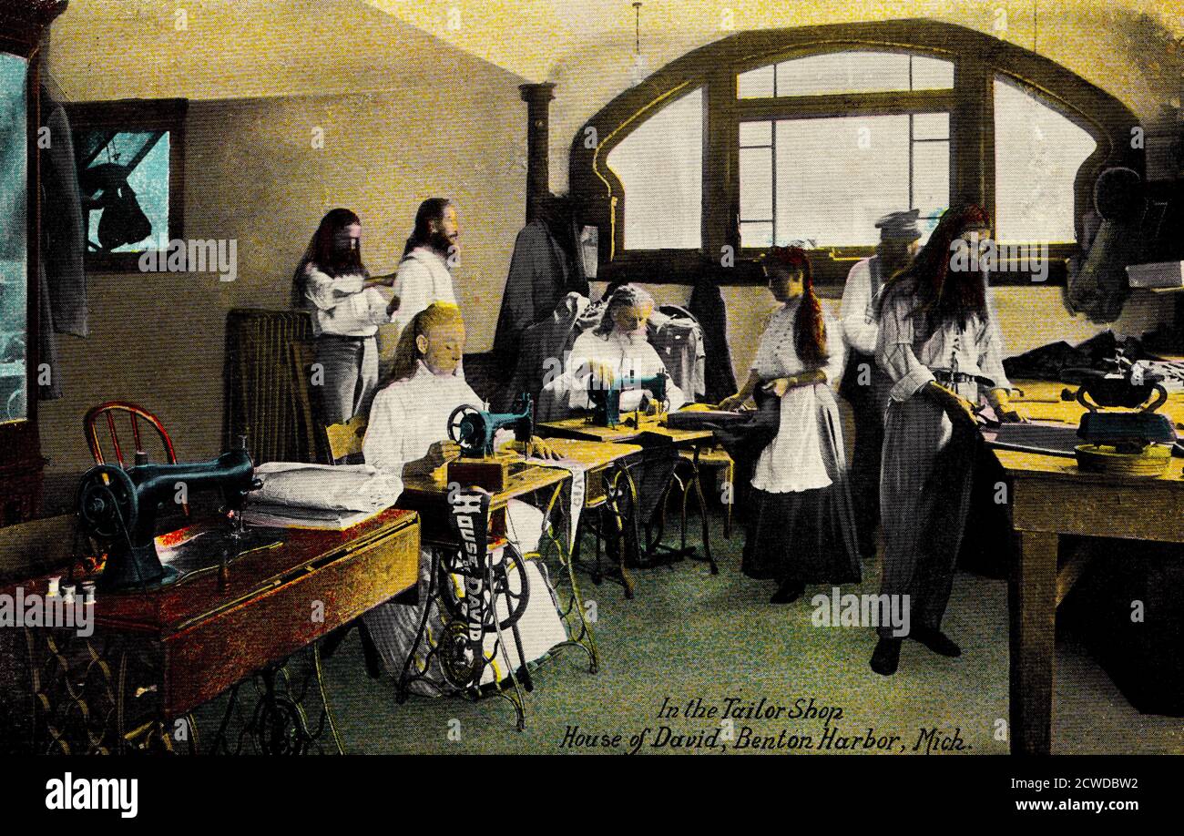 1900s tailor made dress hi-res stock photography and images - Alamy