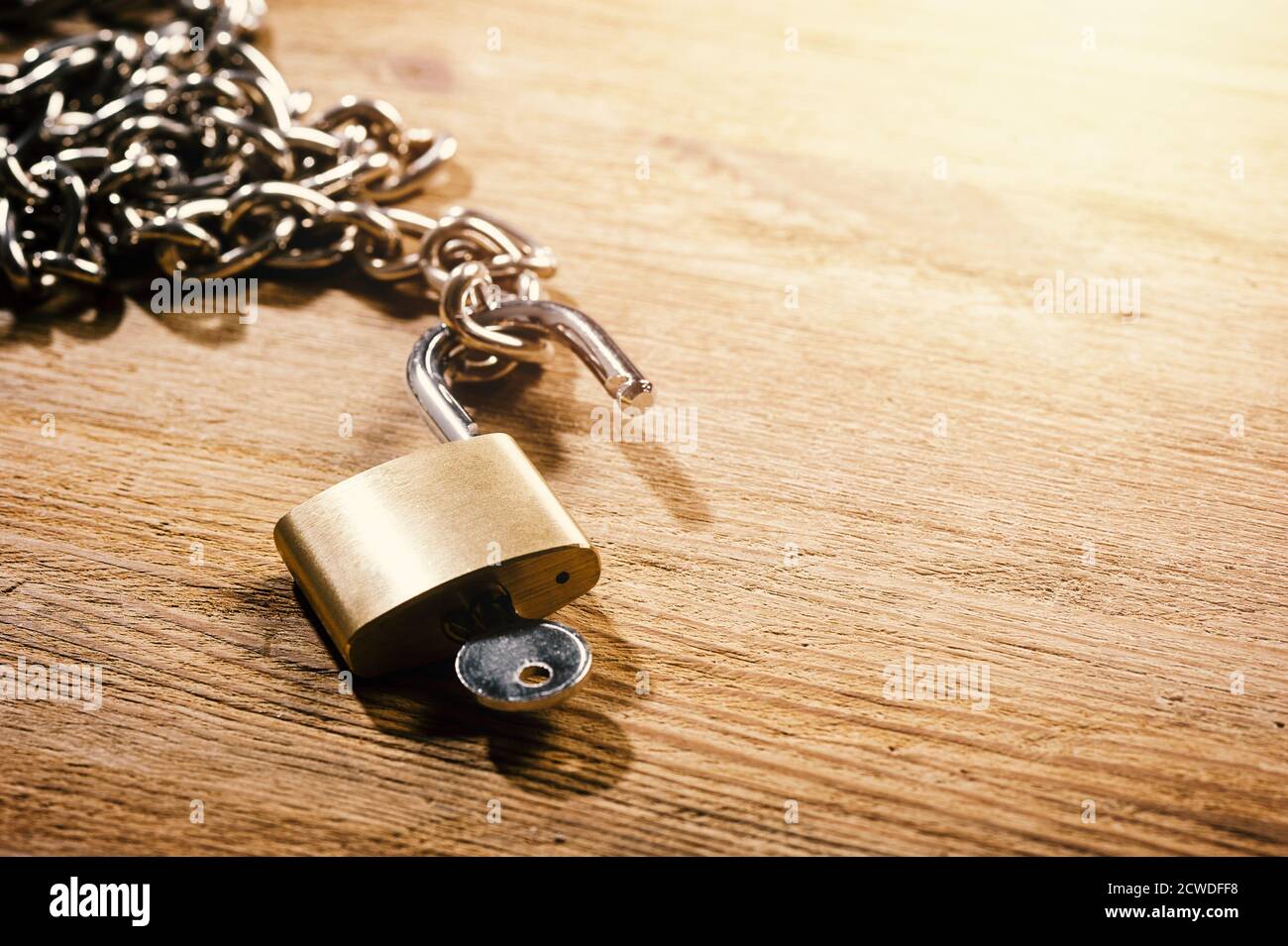 closeup stainless steel chain and padlock, security concept Stock Photo ...