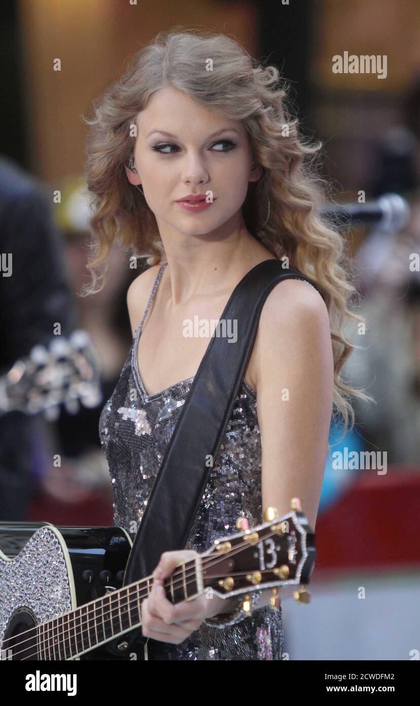 Taylor Swift, 2010 Photo By John Barrett/PHOTOlink Stock Photo - Alamy