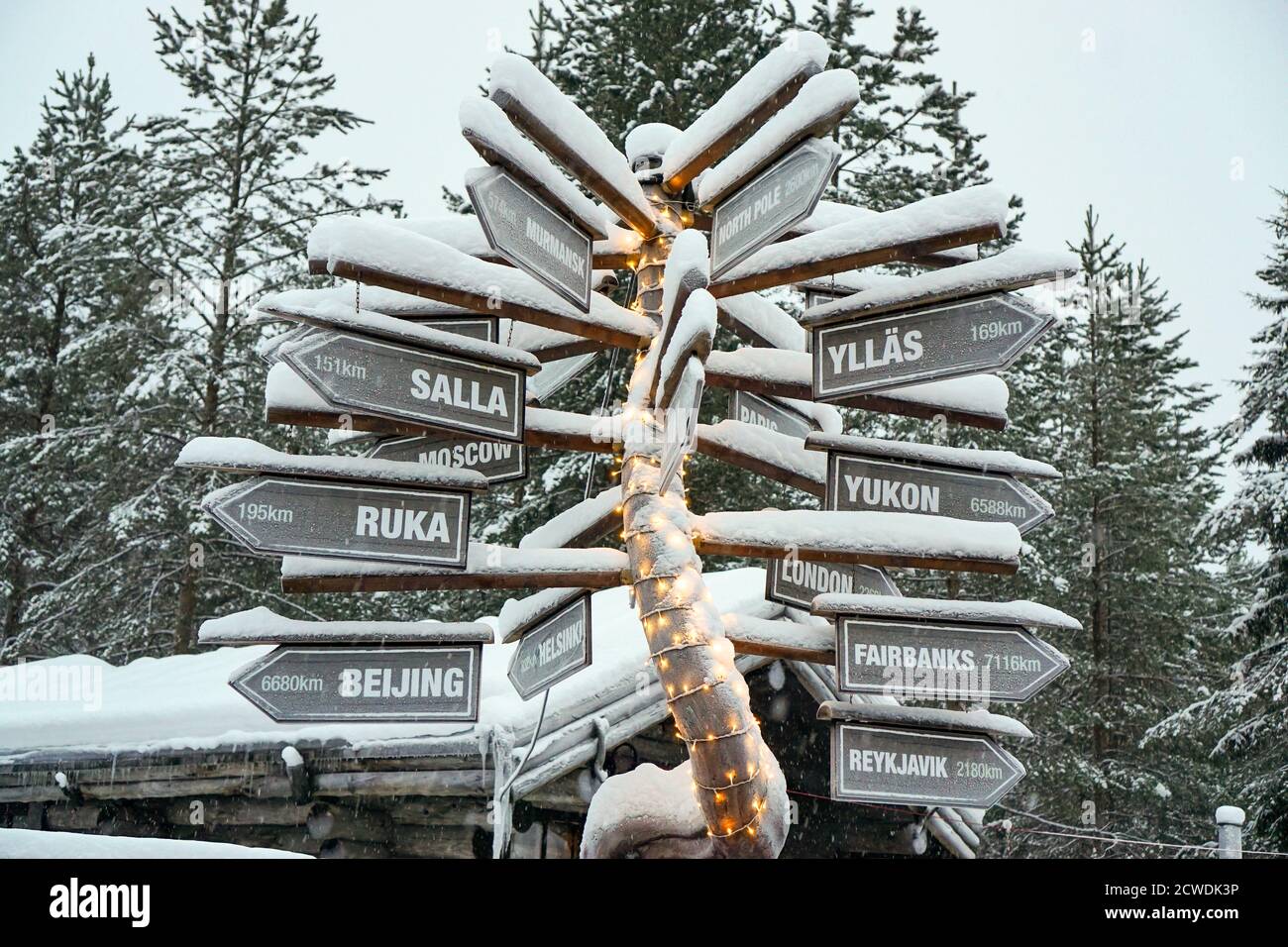 Arctic circle sign hi-res stock photography and images - Alamy