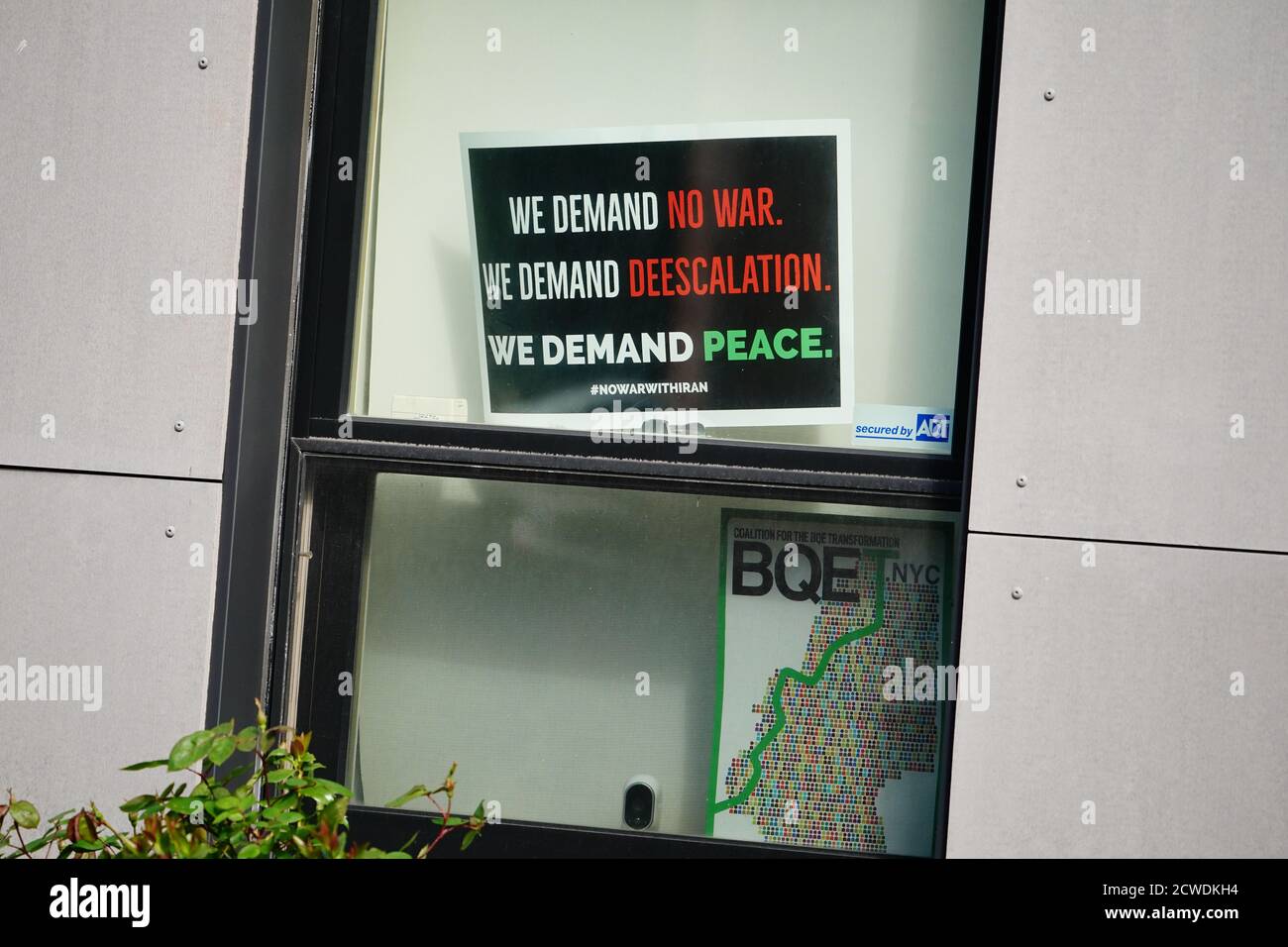A sign of peace hi-res stock photography and images - Alamy