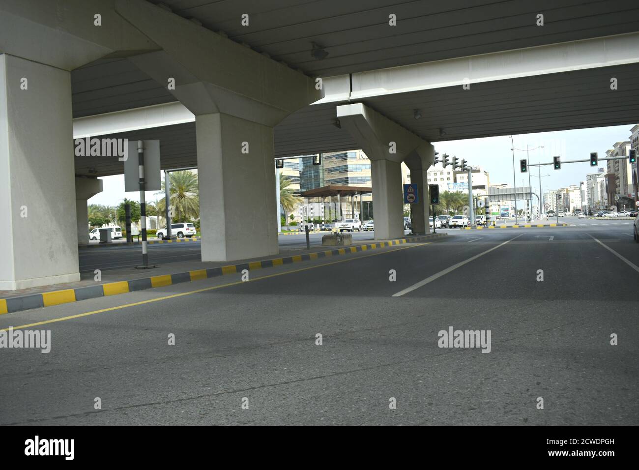 Oman to Nizwa city highway road travel. Muscat, Oman. Amazing ...