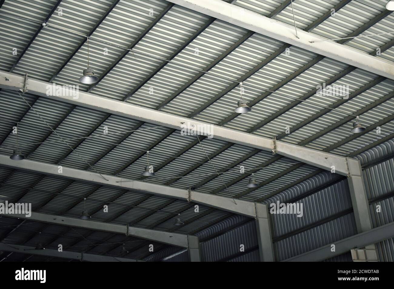 Industrial ceiling hi-res stock photography and images - Alamy