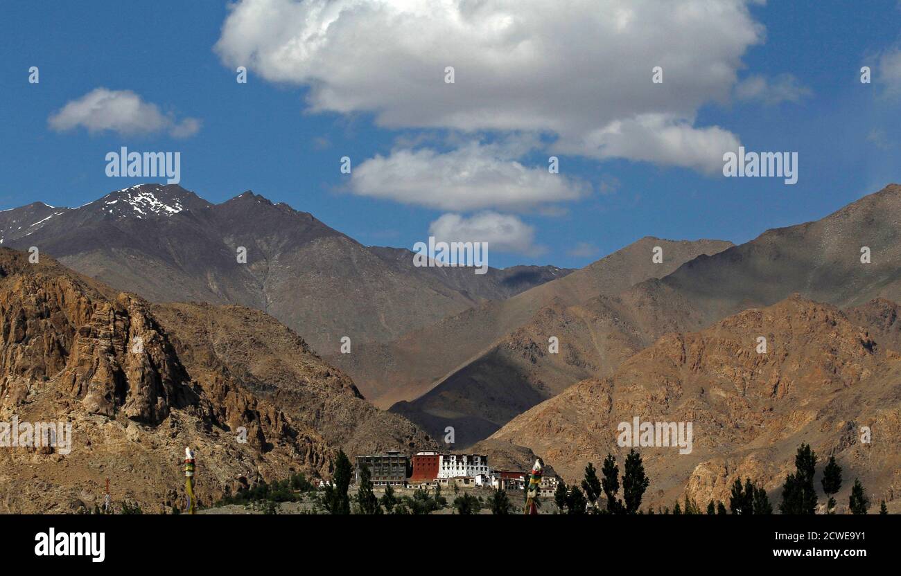 Hilltop monasteries hi-res stock photography and images - Alamy