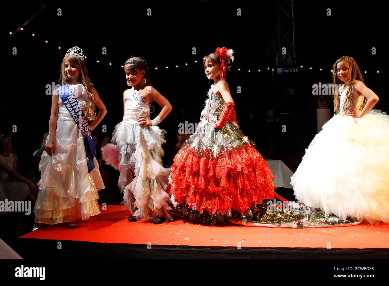 Mini miss contest hi-res stock photography and images - Alamy
