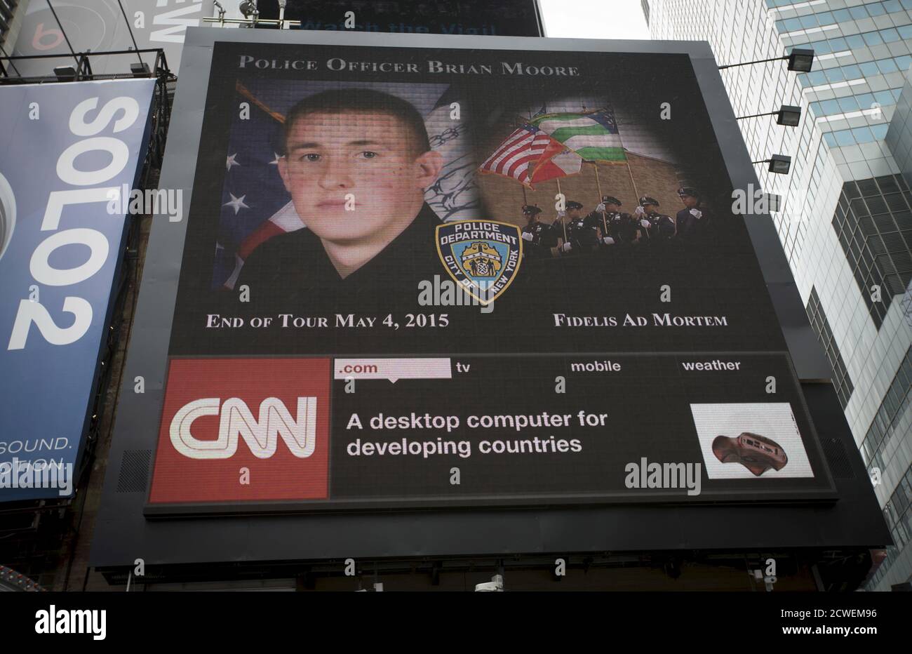 Fallen nypd officer hi-res stock photography and images - Alamy