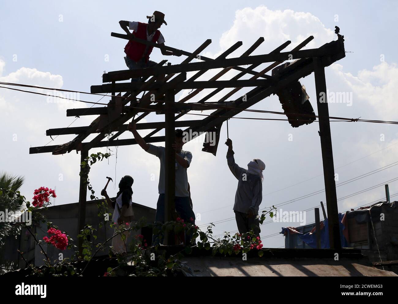 Squatters in manila philippines hi-res stock photography and images - Alamy