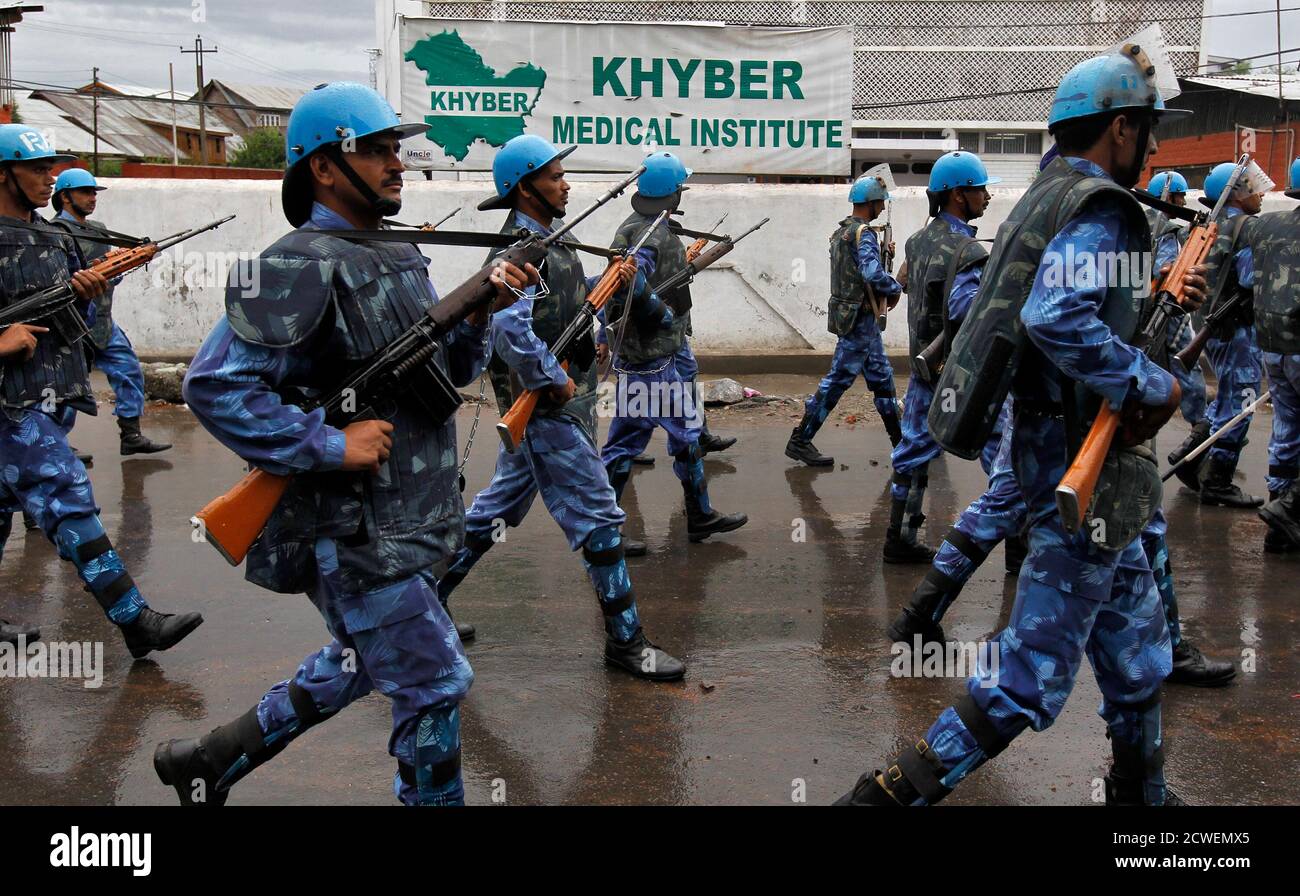 Indian rapid action force raf hi-res stock photography and images - Alamy