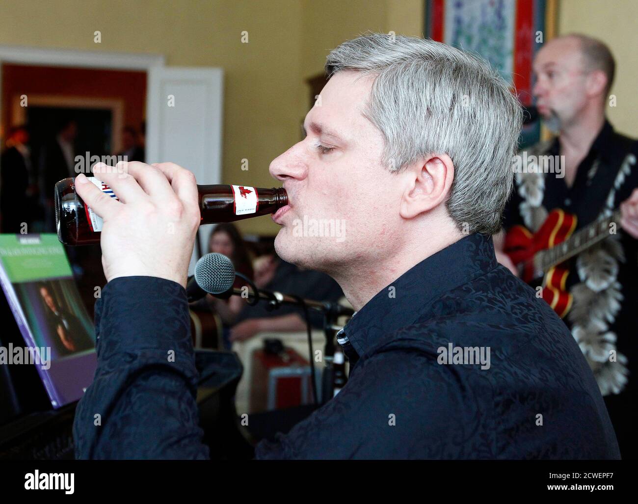 Practicing voting hi-res stock photography and images - Alamy