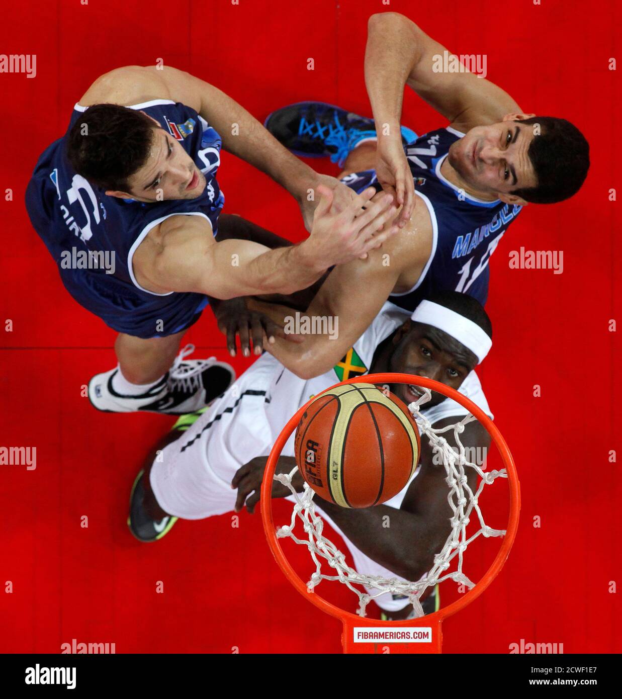 Marcos mata basketball hi-res stock photography and images - Alamy