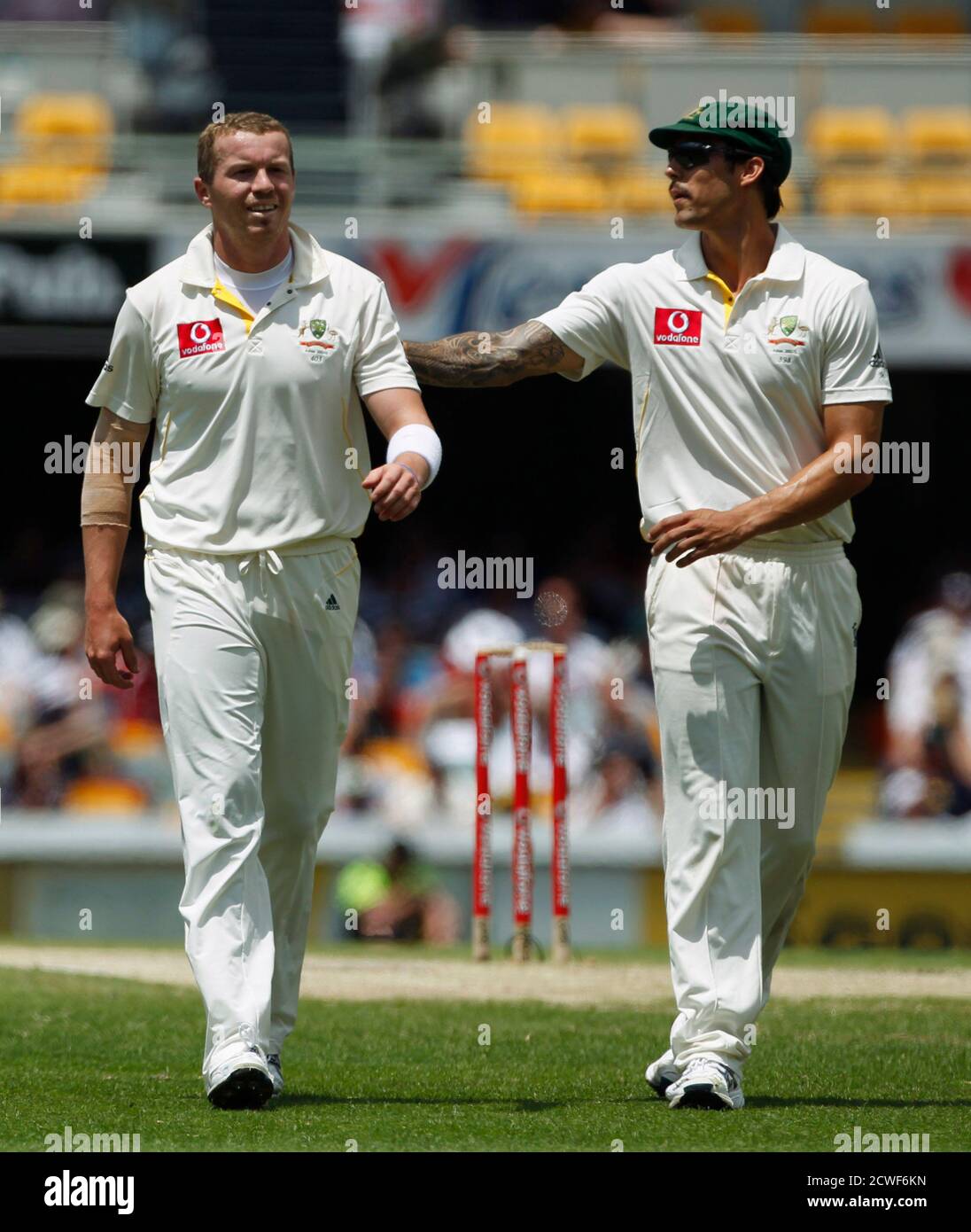 Australian cricket bowlers hi-res stock photography and images - Alamy