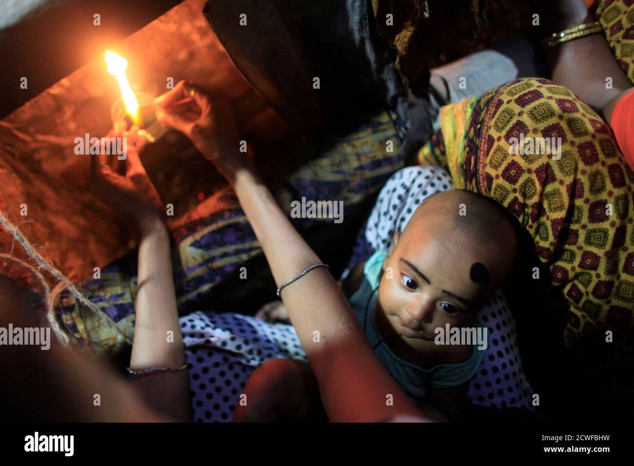 Glass factory children hi-res stock photography and images - Alamy