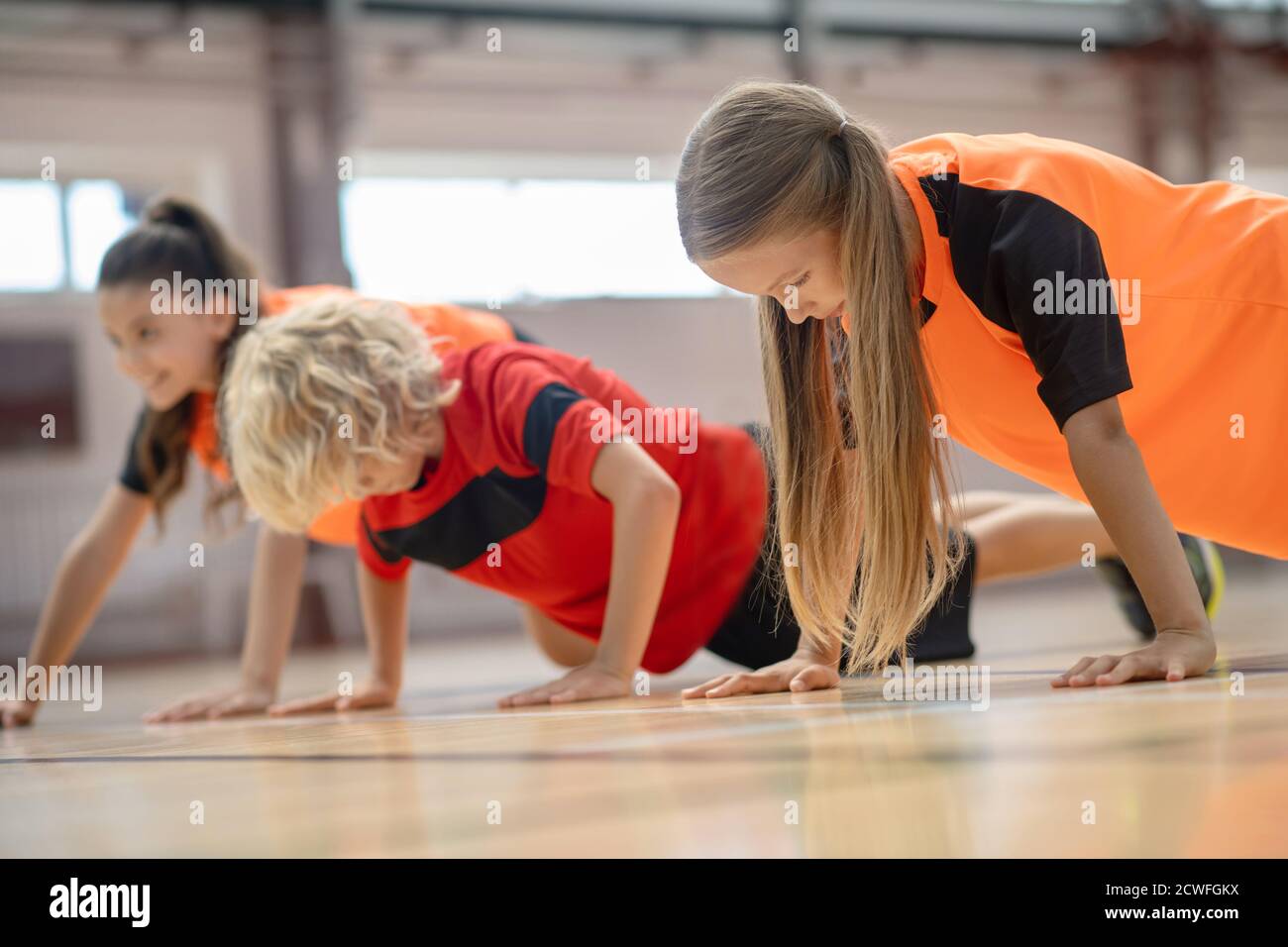 Children doing push ups hi-res stock photography and images - Alamy